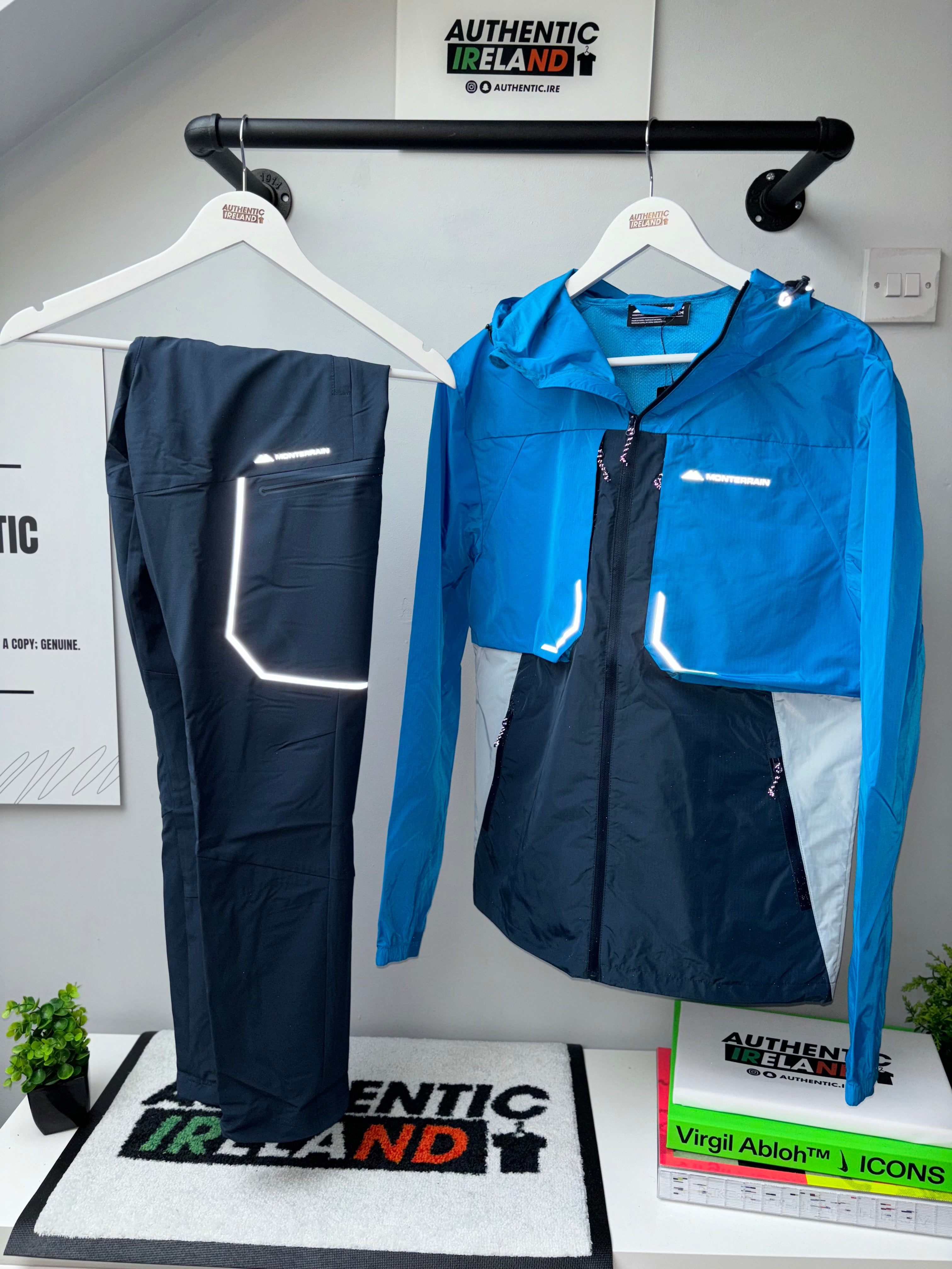 MONTERRAIN WINDRUNNER TRACKSUIT - AQUA/NAVY – Authentic Ireland
