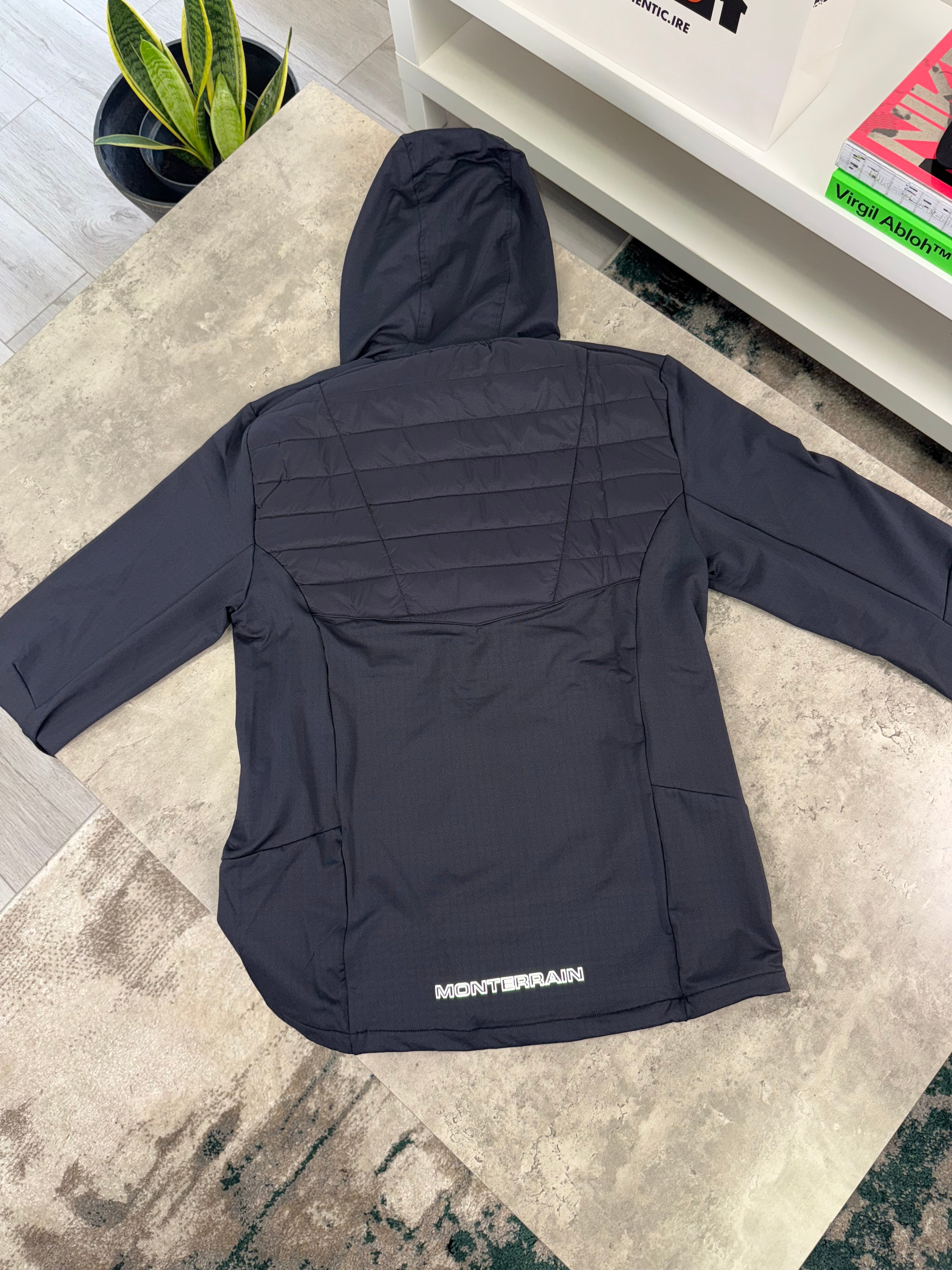 MONTERRAIN HYBRID DINAR 3.0 TRACKSUIT - BLACK/RED – Authentic Ireland